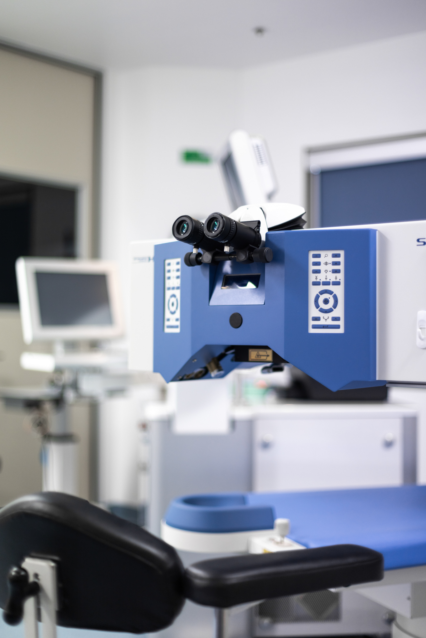 Dr Dermot Cassidy | LASERSIGHT Australia